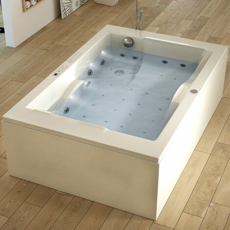 Baignoire balnéo