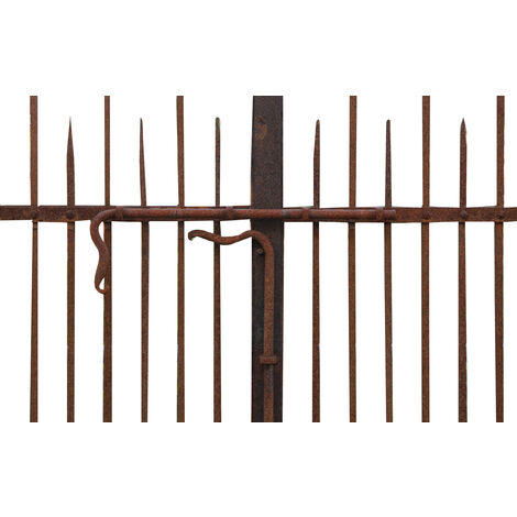 Solid iron gate