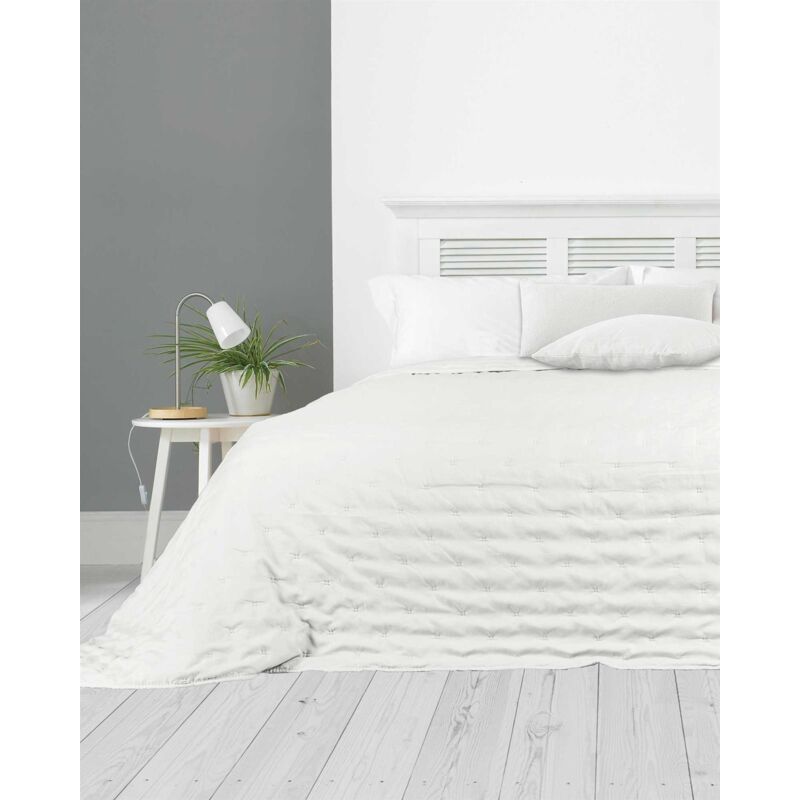 COUNTRY CLUB Leon Embossed Bedspread Soft Throw Over Quilted Double King Size Vintage White 240 x