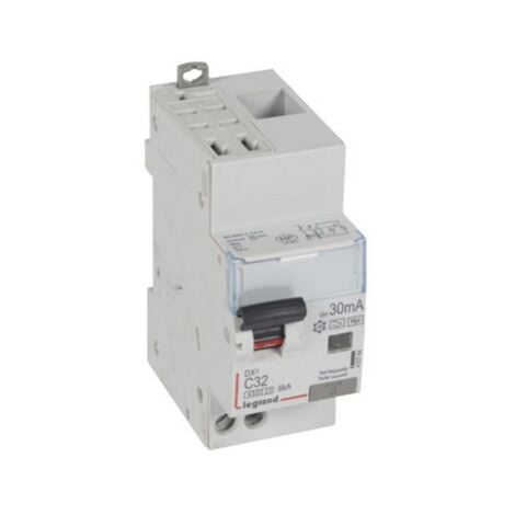 Disjoncteur différentiel DX³ 4500 auto/vis U+N 230V 32A type Hpi 30mA 6kA courbe C 2 Modules ...