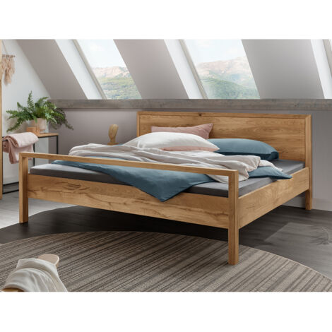 Bett 140x200 Massiv