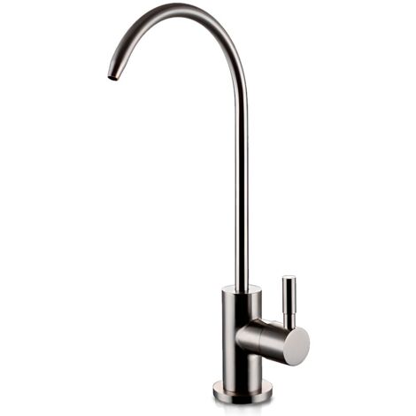 Rubinetto moderno di colore grigio metallizzato per osmosi inversa