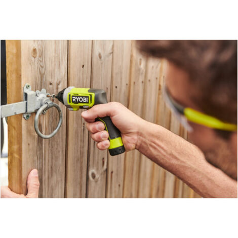 Pack RYOBI 4V Clé à cliquet - Mini-scie - Tournevis - 10 embouts - 3 ...