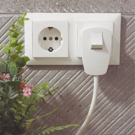 Steckdose mit Schalter