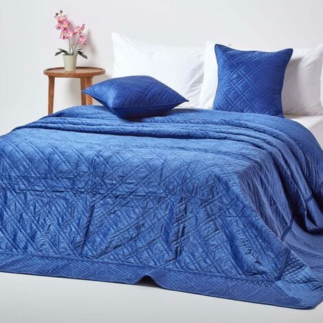 HOMESCAPES Luxury Navy Blue Quilted Velvet Bedspread Geometric Pattern ...