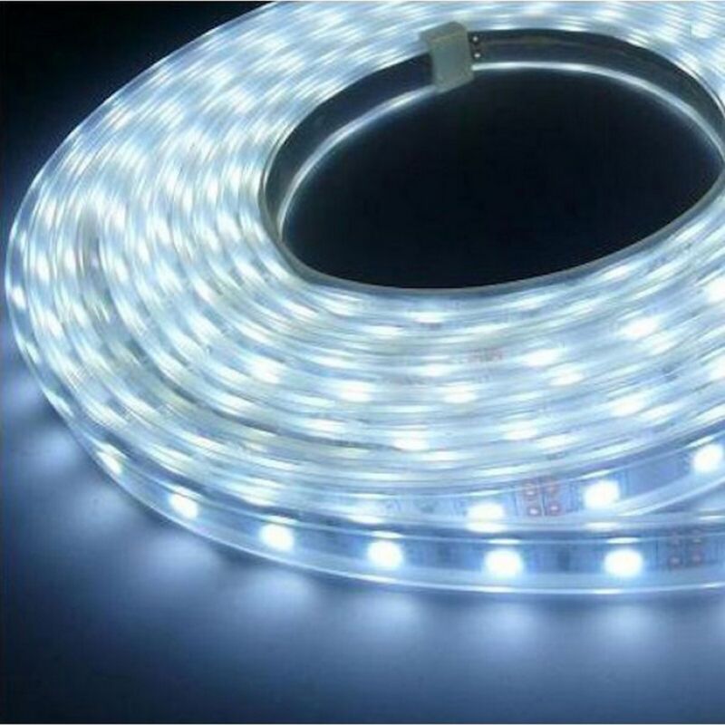STRISCIA LED SMD 5050 5 MT 300 LED LUCE BIANCA CALDA IP44 780 LUMEN PER ...