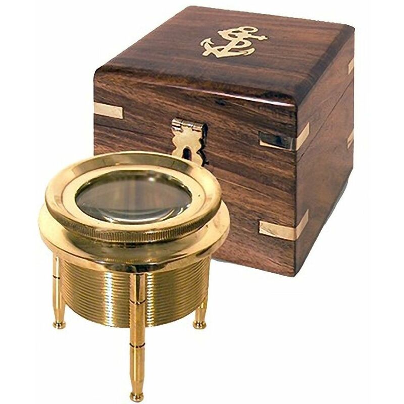 Loupe décorative dans coffret bois