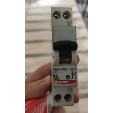 Bticino btdin45 - interruttore 1 magnetotermico .1p+n curva b 20a