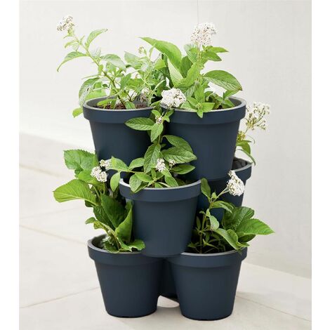 Stackable planters store