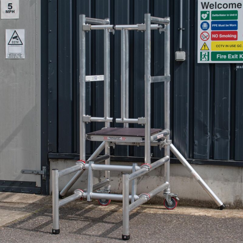 0.75m Platform Height-BS8620 Podium Steps