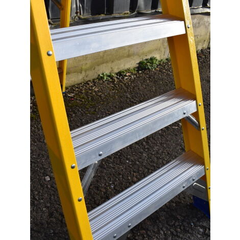 Platform Fibreglass Step Ladder, Size 6 Step