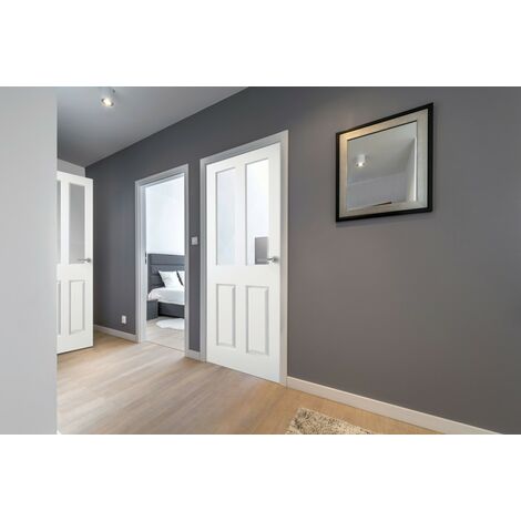 Chester White Clear Glazed Grained Moulded 4 Panel Internal Door - 1981 ...