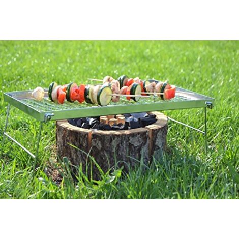 Grille de kit d'allumage barbecue prêt dans le bois naturel des ...