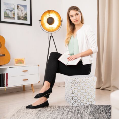 Cube assis en or blanc