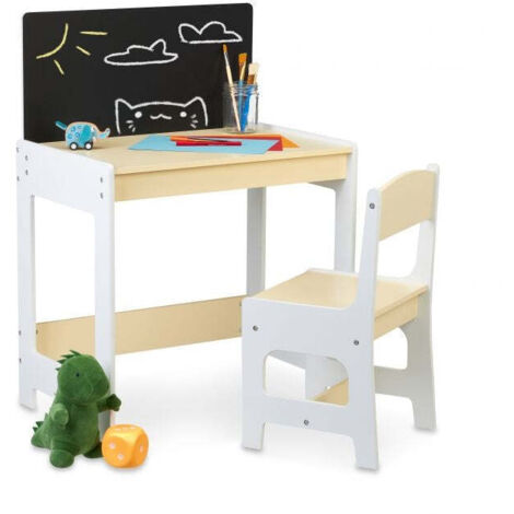 Groupe de sieges pour enfants avec tableau noir