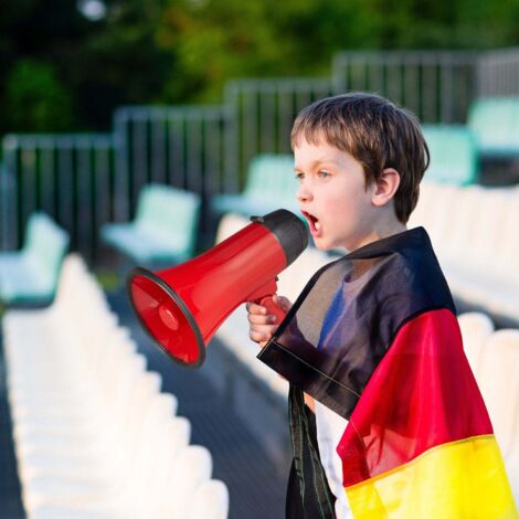 Mégaphone rouge pour le stade