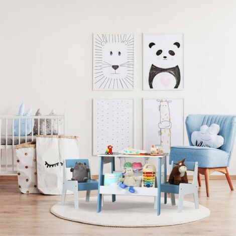 Coin salon pour enfants avec 2 chaises