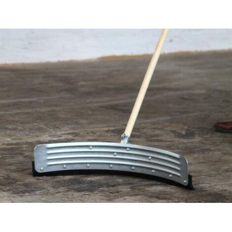 Faithfull Heavy-Duty Curved Yard Squeegee 30in (762mm) FAISQUEE30C