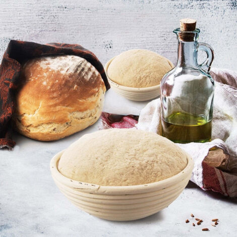 Bread basket perfect for leavening storing home baked bread