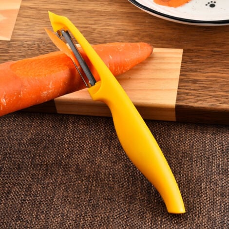 Serrated vegetable peeler store