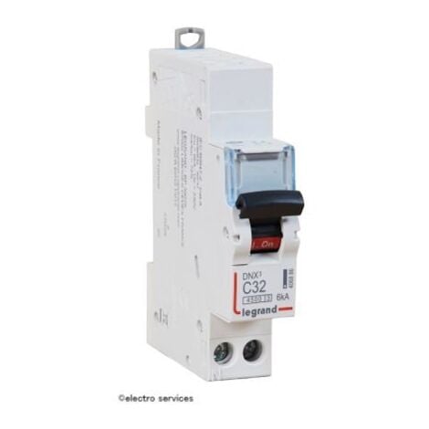 Disjoncteur DNX³4500 6kA - auto - vis - U+N 230V 32A courbe C - 1 module Legrand