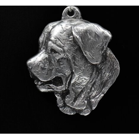 Tosa Inu, Tosa-inu, Mastín japonés: un collar con un perro en una caja ...