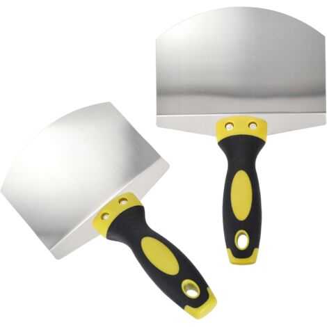 Due coltelli a spatola, un coltello a spatola e un raschietto in ...