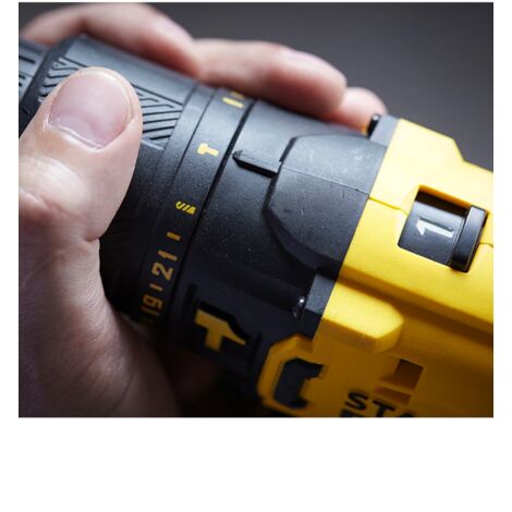 STANLEY FatMax Kit SVK205 (SFMCD711 SFMCS600 2 x 4,0 Ah Chargeur TSTAK VI)