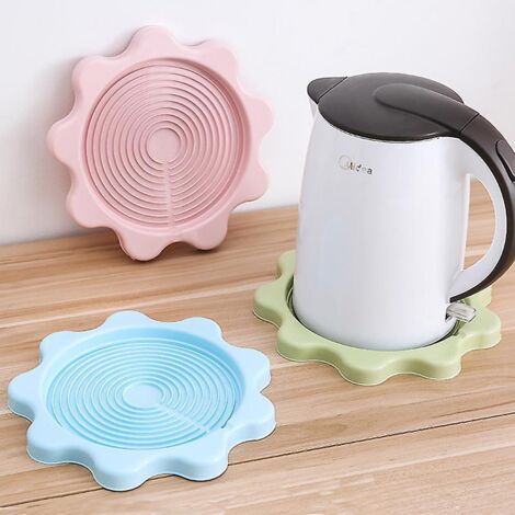 Ensemble de dessous de plat bleus, verts et gris pour bouilloires ...