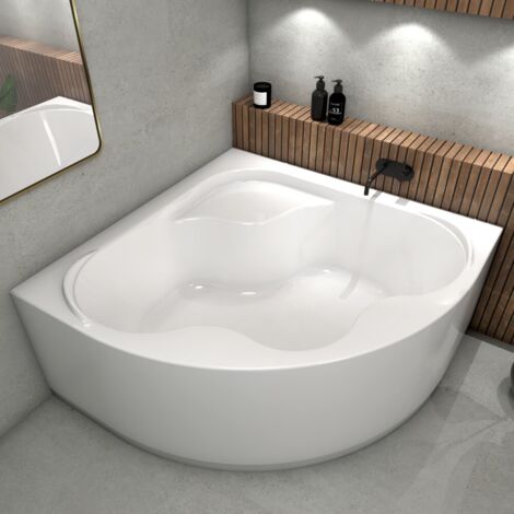 Schöne Eckbadewanne Mit Schürze Bild