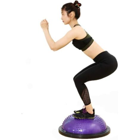 Riabilitazione dell'equilibrio con mezza palla, allenamento dell ...