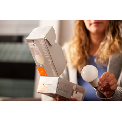 LEDVANCE LED-Lampe, A75, E27, EEK: F, 9,5W, 1055lm, TW, WiFi