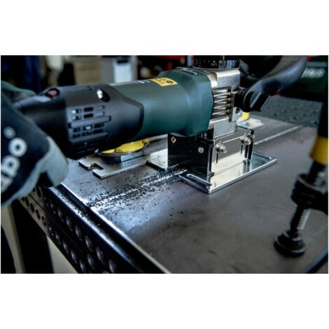 METABO Affleureuse métal filaire PFM 17 0