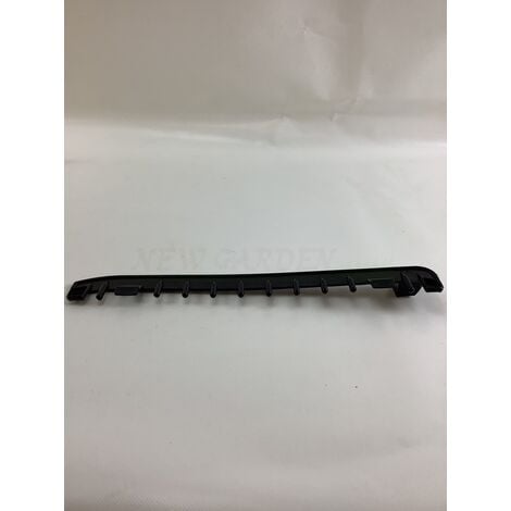 Protezione parasassi con linguetta tagliafilo MAORI per decespugliatore ...