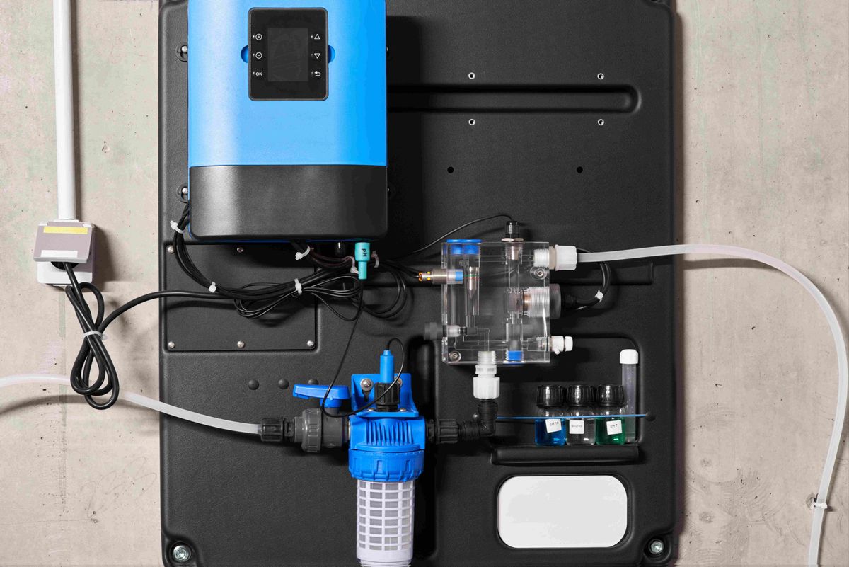 Pool pH controller buying guide