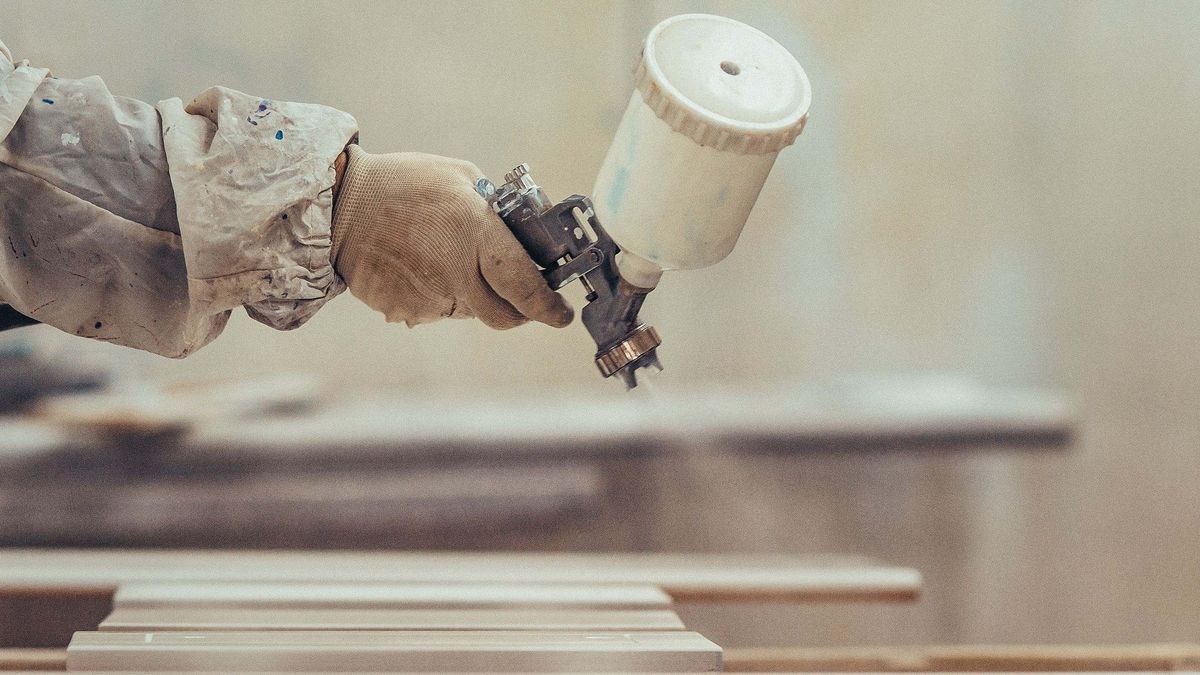 How to use a paint sprayer