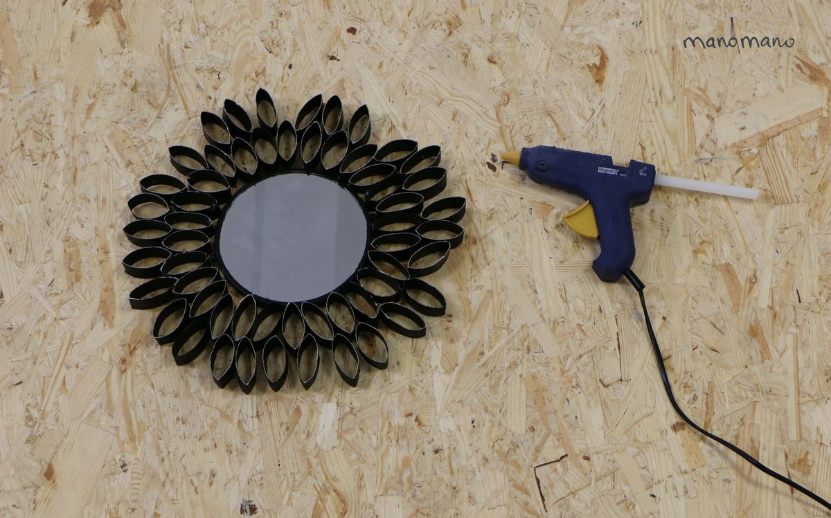 DIY upcycled mirror project