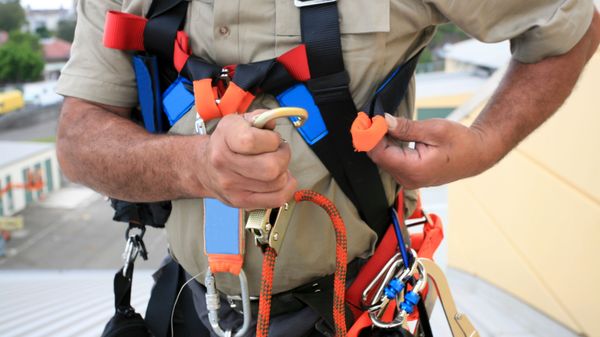 Fall protection equipment buying guide