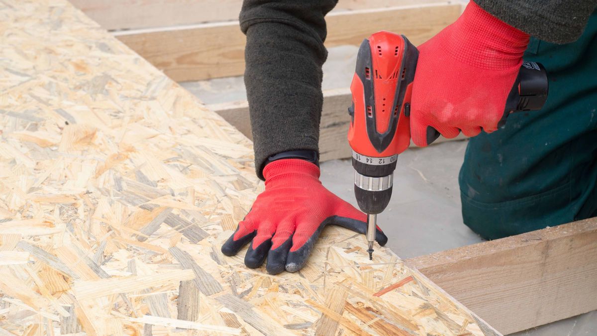 Comment poser un plancher OSB sur lambourdes