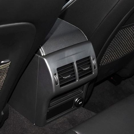 Suitable for covering the rear seat air outlet frame of Jaguar XE/XF 16-18